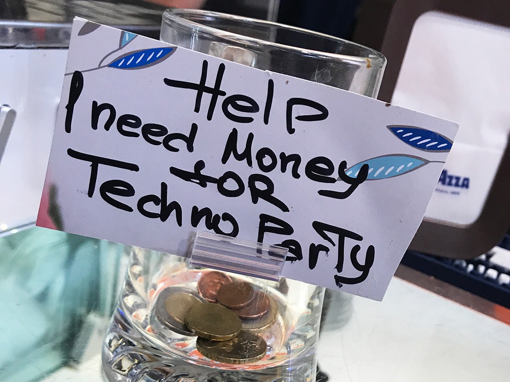 Tipping in Italy - Essential Info | The Italian Way | Italian Culture